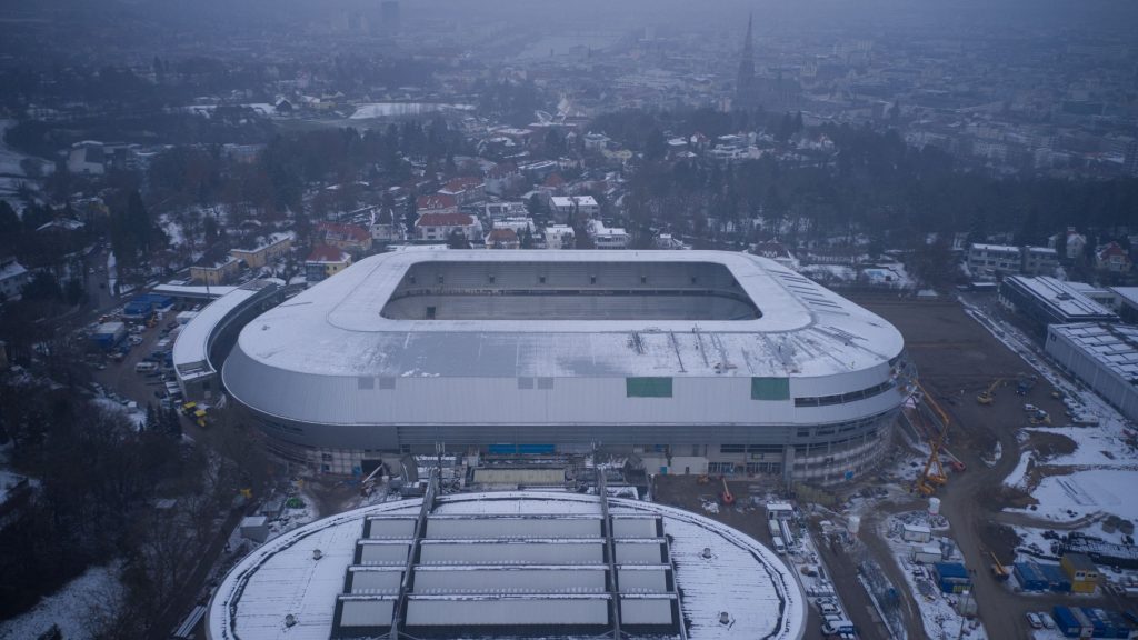 Raiffeisen Arena - das Linzer Stadion auf der Gugl